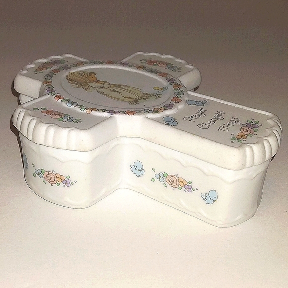 Precious Moments | Storage & Organization | Precious Moments Cross ...